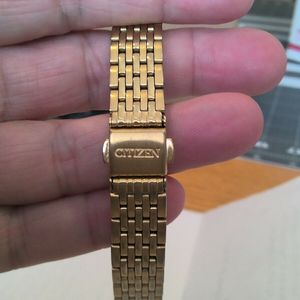 Citizen WR 50 Gold Plated Ladies Quartz Wristwatch Citizen WR 50 Gold Plated Ladies Quartz Wristwatch