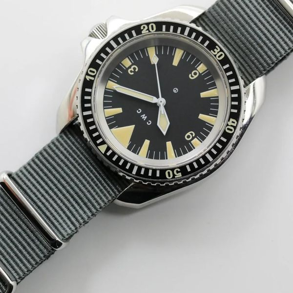 [WTS] CWC Royal Navy Divers 1980 Re-issue | WatchCharts Marketplace