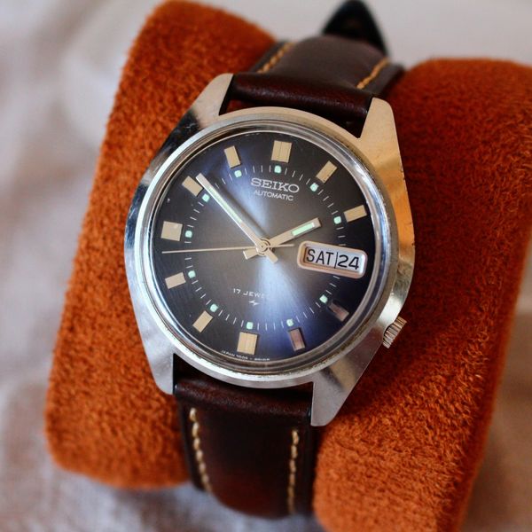 Vintage Seiko Automatic Watch Blue/Black Sunburst Dial - 7009-8019-P ...