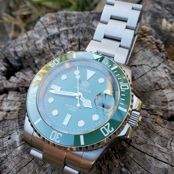 Steeldive SD1953 Men's Seiko NH35 Automatic 300m Dive Watch Green Hulk ...