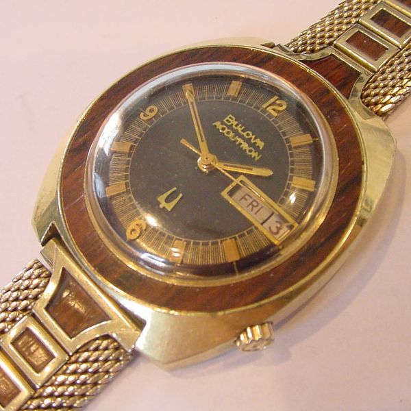 Rare 1967 BULOVA 14K Gold Filled ACCUTRON WOODEN BEZEL ORIGINAL ... Rare 1967 BULOVA 14K Gold Filled ACCUTRON WOODEN BEZEL ORIGINAL ...