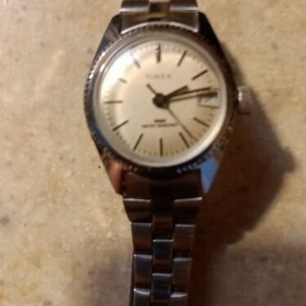 Vintage Ladies Timex Manual Wind Watch With Date Window Assembled In ...
