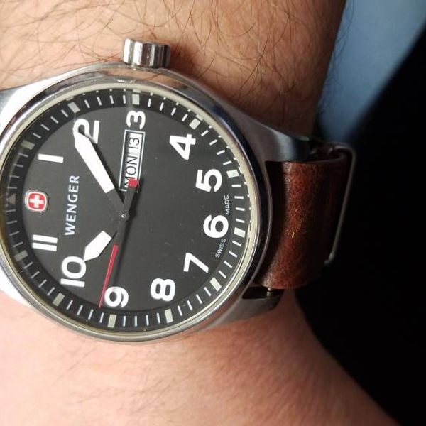 Wenger 72094 | WatchCharts Marketplace