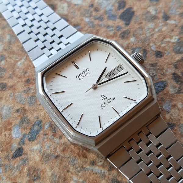 Seiko SilverWave Quartz JDM 5933 5120 Kanji Day August 1982 Screw Down ...