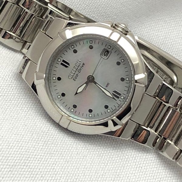 FS: Women s CITIZEN Eco-Drive MOP dial | WatchCharts Marketplace