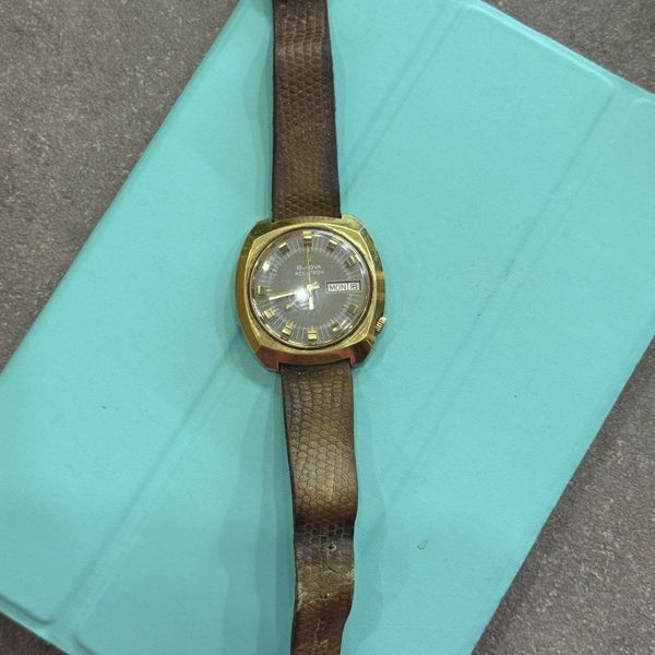 Bulova 1971 Accutron 218 Day Date Watch Vintage Collectible ...