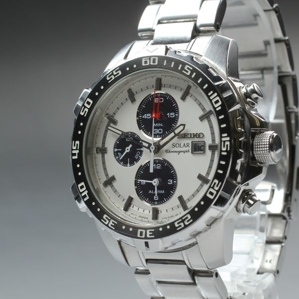 Near MINT SEIKO Solar Chronograph V172-0AT0 White Panda Quartz 46mm Men ...
