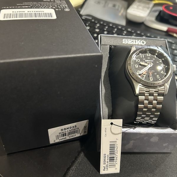 Seiko SSK023 5Sports Field GMT Automatic Men's Watch SS/Black Dial ...