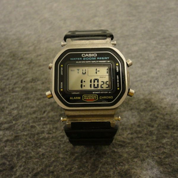 VINTAGE CASIO SHOCK RESIST 200M STAINLESS ALARM CHRONO (901) DW-5600 ...