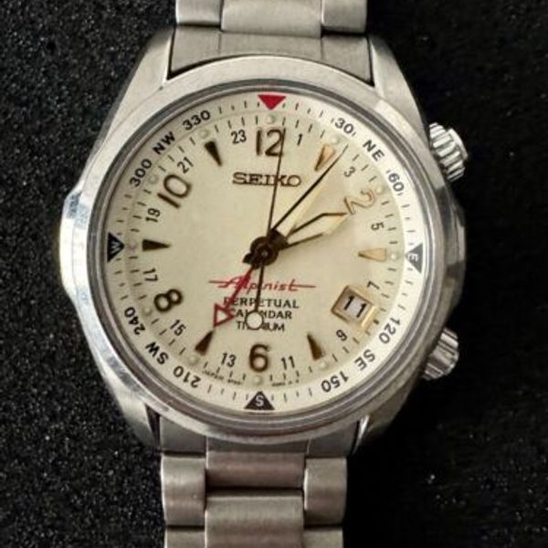Seiko Red Alpinist SBCJ031 GMT Perpetual Calendar Titanium 38mm ...