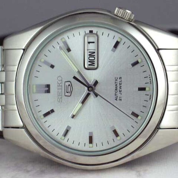 Seiko 5 Automatic SNK355 SNK355K1 Men See Through 21 Jewels Watch | WatchCharts Marketplace