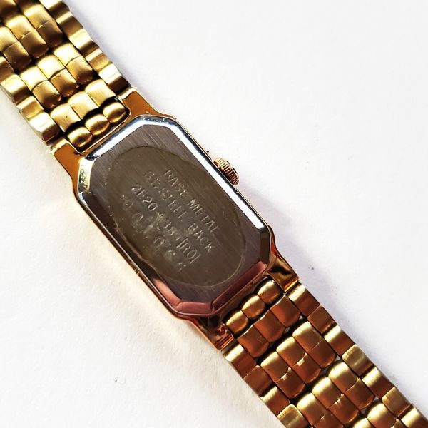 Seiko Womens 2E20-6389 Quartz Watch Gold Tone Bracelet Band Case Dial ...