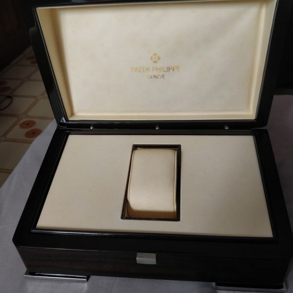 Patek Philippe boxes | WatchCharts Marketplace