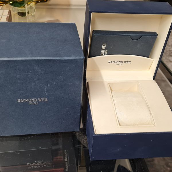Raymond Weil Full Size Watch Box. Gents. Blue And Cream. | WatchCharts ...