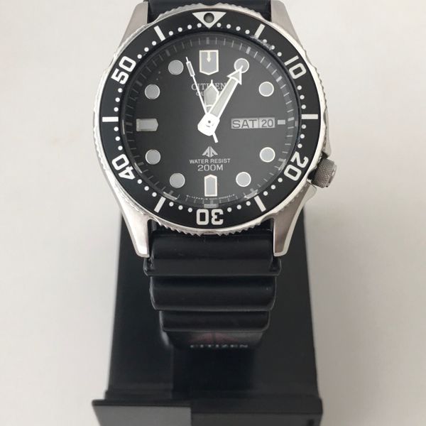 Citizen 5502 Promaster Quartz 200m Diver | WatchCharts