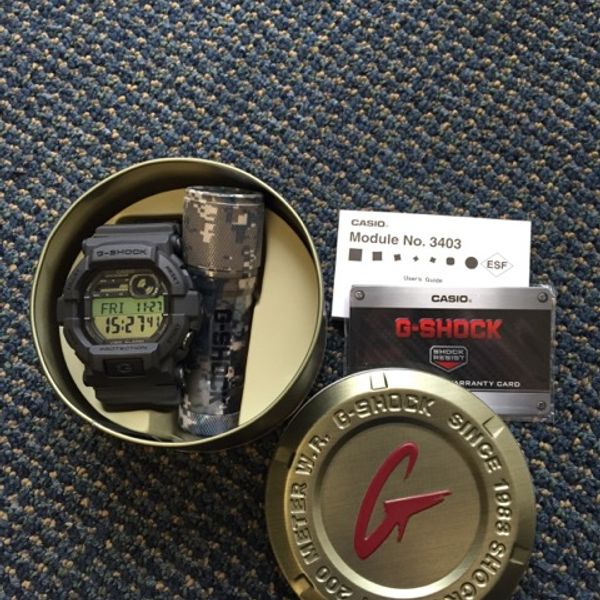 FS; Casio G-Shock 3403 Camo Tin w/ Camo LED Flashlight | WatchCharts