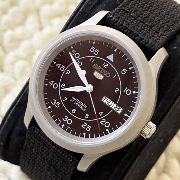 Seiko 5 Automatic Field Watch 21 Jewels Day Date Black Dial 7S26 Japan ...