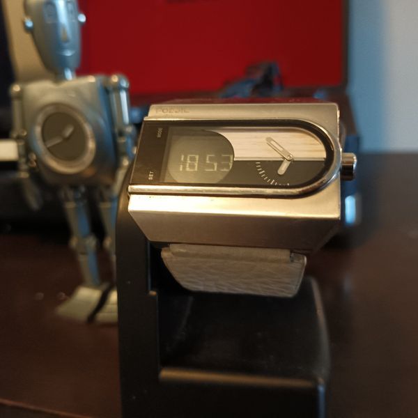 Rare Dual Time Fossil Jr9308 Woodgrain Analog/Digital | WatchCharts ...