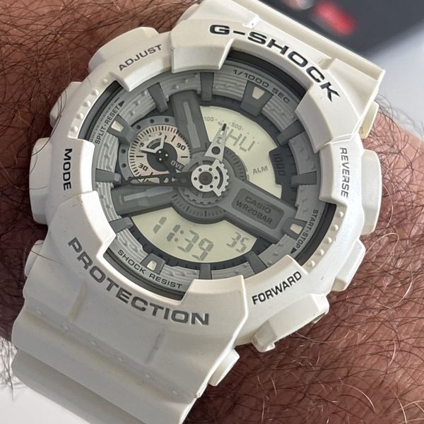 Vintage Casio G Shock GA-110C Menâ s Digital Analog Chronograph Watch ...