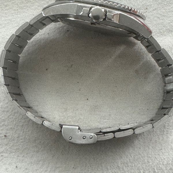Casio MDV-106 Stainless Steel Diver Quartz Watch Green Bezel Kermit ...