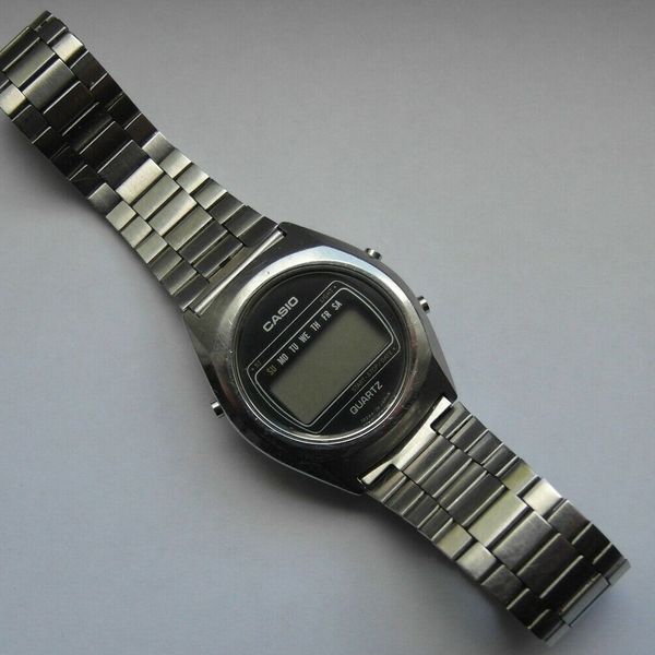 Casio 31QR-20 31 QR Vintage LCD 70er Jahre Edelstahl | WatchCharts ...