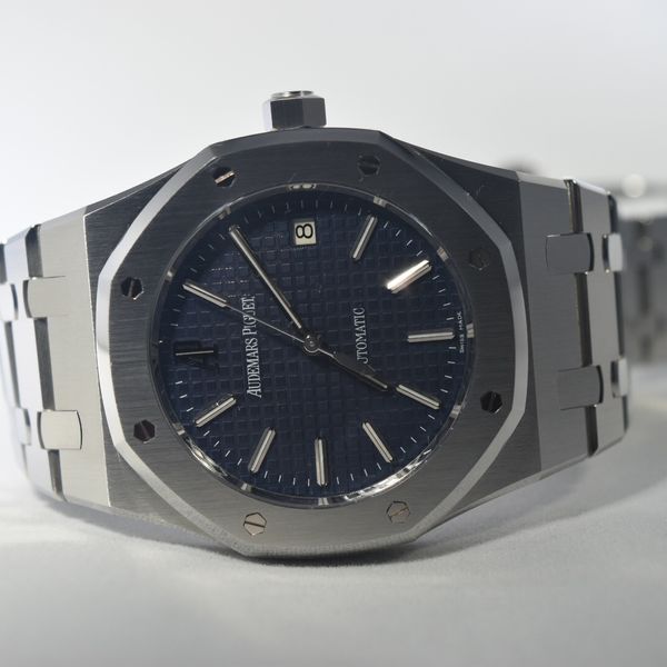 FS: AP Royal Oak 15300 Blue Dial B&P | WatchCharts Marketplace