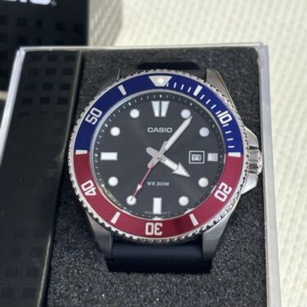 Casio Duro Marlin MDV-107-1A3VEF / Pepsi Diver WR200m Stainless Steel ...