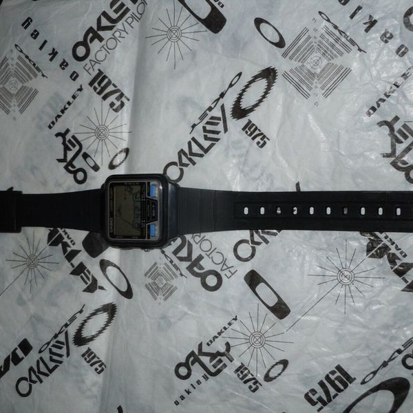 VINTAGE CASIO GAME WATCH CASIO GC-7 "COSMO FLIGHT" | WatchCharts