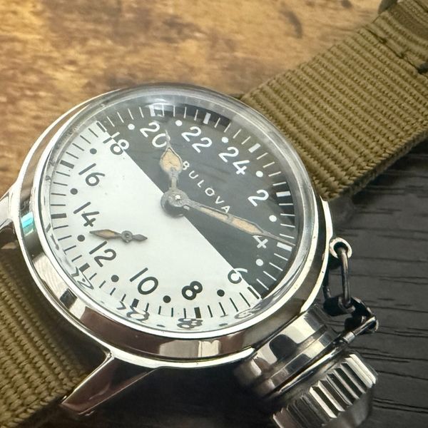 WW2 BULOVA MILITARY WATCH SUB SECOND USN BUSHIPS WITH NEW CANTEEN CASE ...