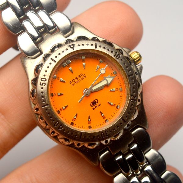 FOSSIL BRANDED 50 METERS BLUE MODEL ORANGE DIAL QUARTZ WATCH ...