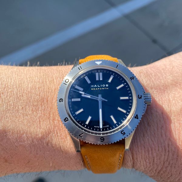 [WTS] Halios Seaforth, Gen III, Abyss Blue, GMT Bezel | WatchCharts ...