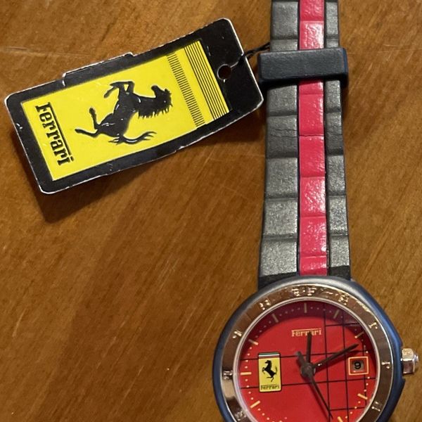 New Original Ferrari Cartier Watch Womenâ s Red Dial Round For Parts ...