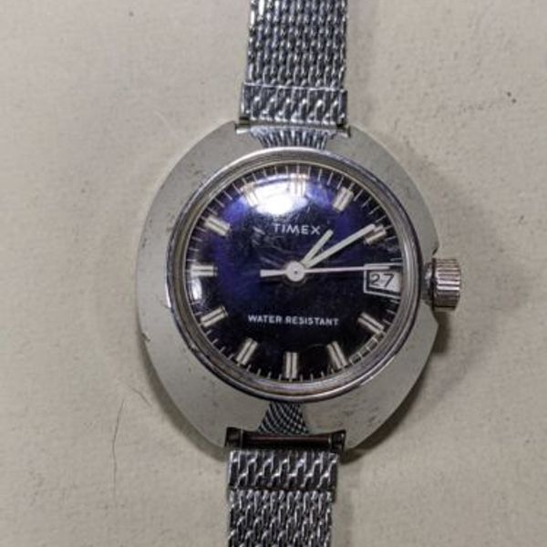 Vintage Timex Ladies Watch 1970s Cushion Bubble Crystal COBALT BLUE ...