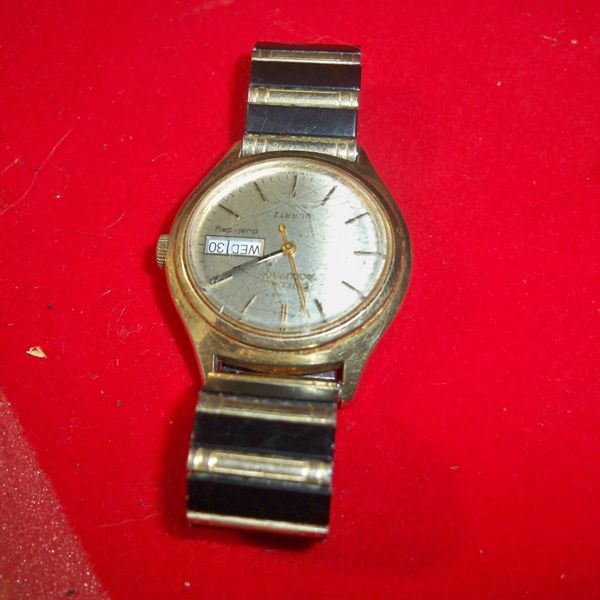 Authentic Bulova Accutron N7 Mens Watch 14k Gold Case on Speidel Band ...