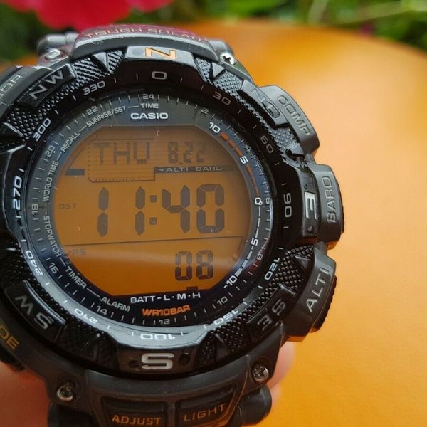 CASIO PRO TREK PRG 240-8ER | WatchCharts Marketplace