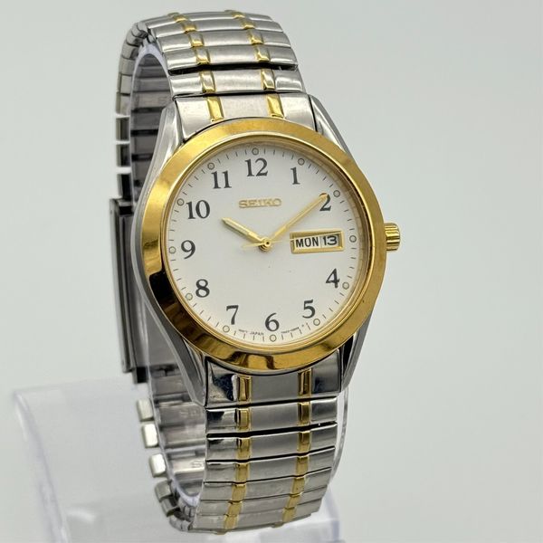 Men's SEIKO Two-Tone Classic Quartz Watch, Day/Date, 37mm, Flex Band ...