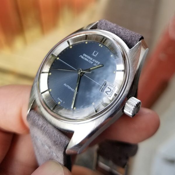 SOLD Reduced price. Rare color Universal geneve polerouter date ...