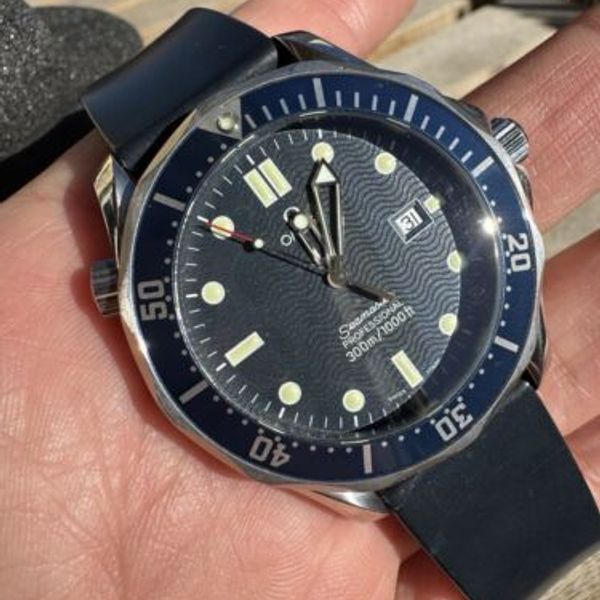 Omega Seamaster 300 Bond Goldeneye Waves Blue Dial Quartz 41mm 2541.80. ...