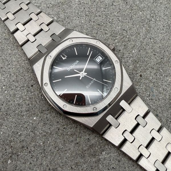 GENUINE BULOVA ROYAL OAK WRISTWATCH QUARTZ 35mm GERALD GENTA DESIGN REF ...