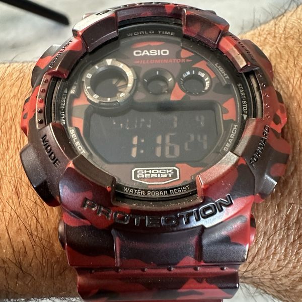 Casio G-SHOCK Camouflage Series 51.2 mm Red/Black Resin Case, Red/Black ...