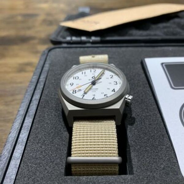 BOLDR VENTURE Automatic Watch 200m - Excellent Condition | WatchCharts