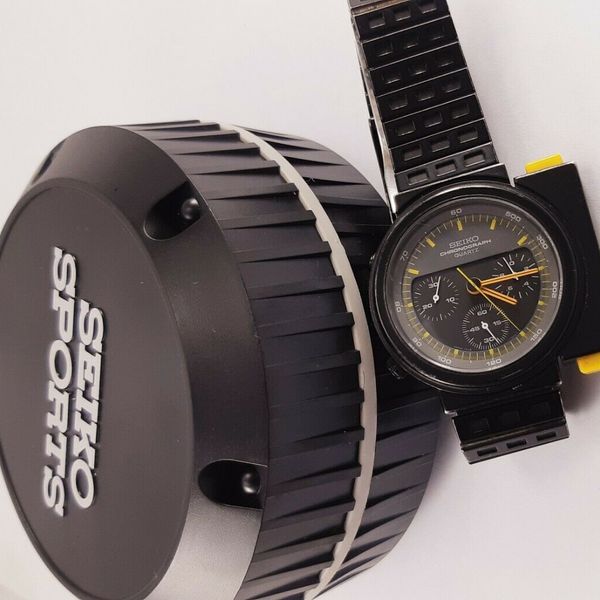 Seiko 7a28-7000 Aliens- Ripley - Vintage 1983 Giugiaro Chronograph ...