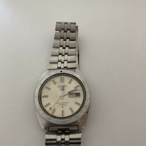 Seiko 5 Sport Diver 6119-8460 "Gene Kranz" Dial Watch | WatchCharts