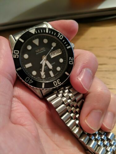Seiko SKX023 | WatchCharts
