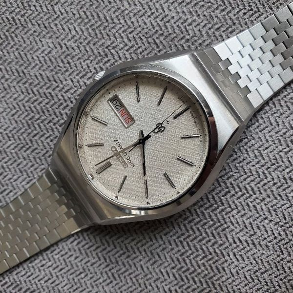 VINTAGE SEIKO KING QUARTZ 5856-8001 White Textured Dial Excellent ...