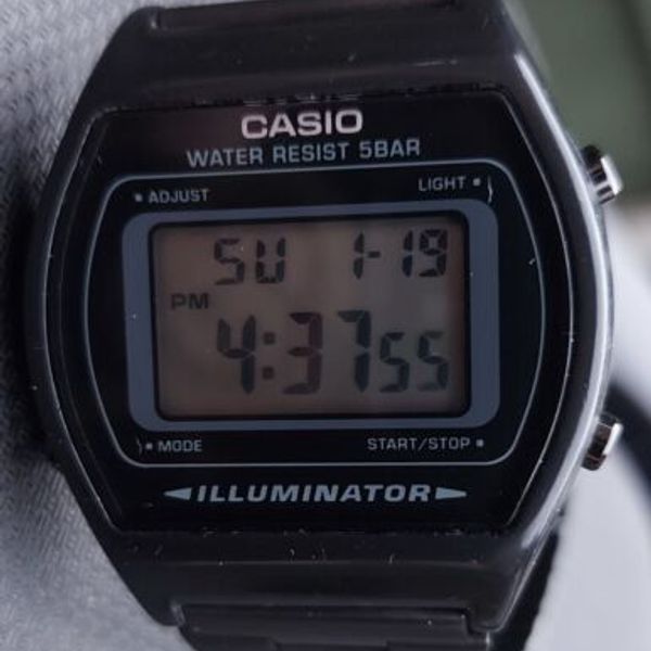 CASIO B640W RETRO STYLE DIGITAL WATCH (BLACK, 2002) GOOD USED CONDITION ...