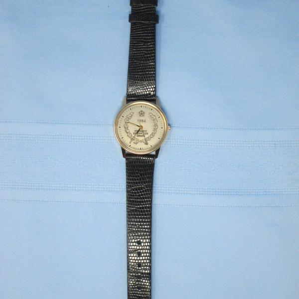 BULOVA ACCUTRON 1984 CHRYSLER MOPAR DODGE AWARD QUARTZ WATCH & LIZARD ...