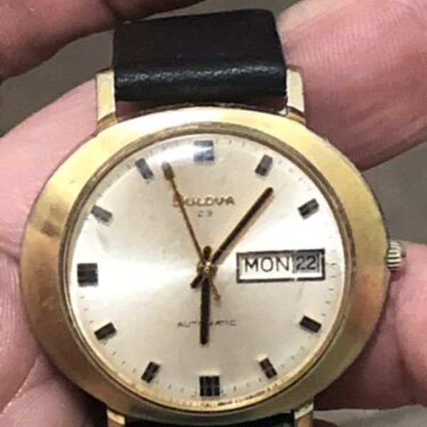 Vintage 1973 BULOVA PRESIDENT 23 Jewel Automatic Day-Date Gold Tone ...