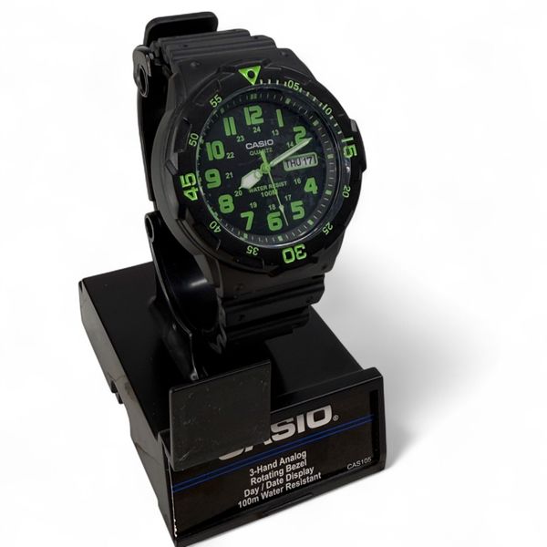 Casio Men's Quartz Rotary Bezel Day-Date Indicator 45mm Watch MRW200H ...