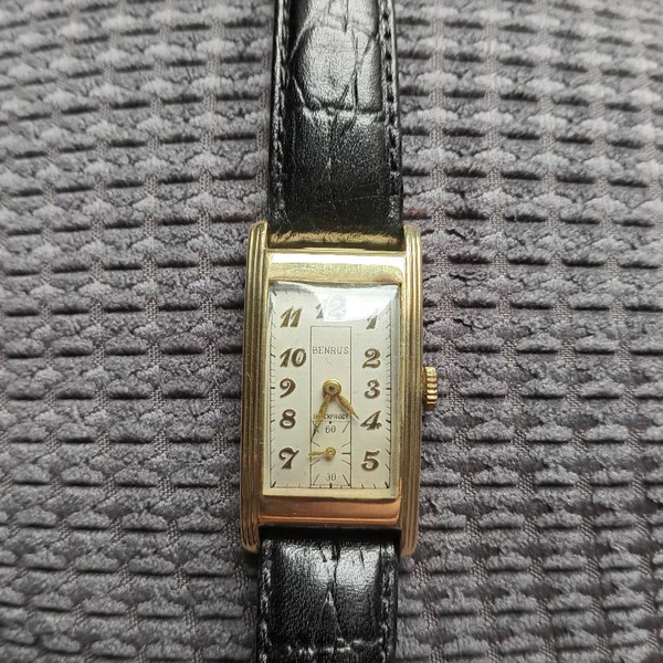 Vintage 1930s 1940's Benrus Tank Mens Wrist Watch Art Deco Curvex Model ...
